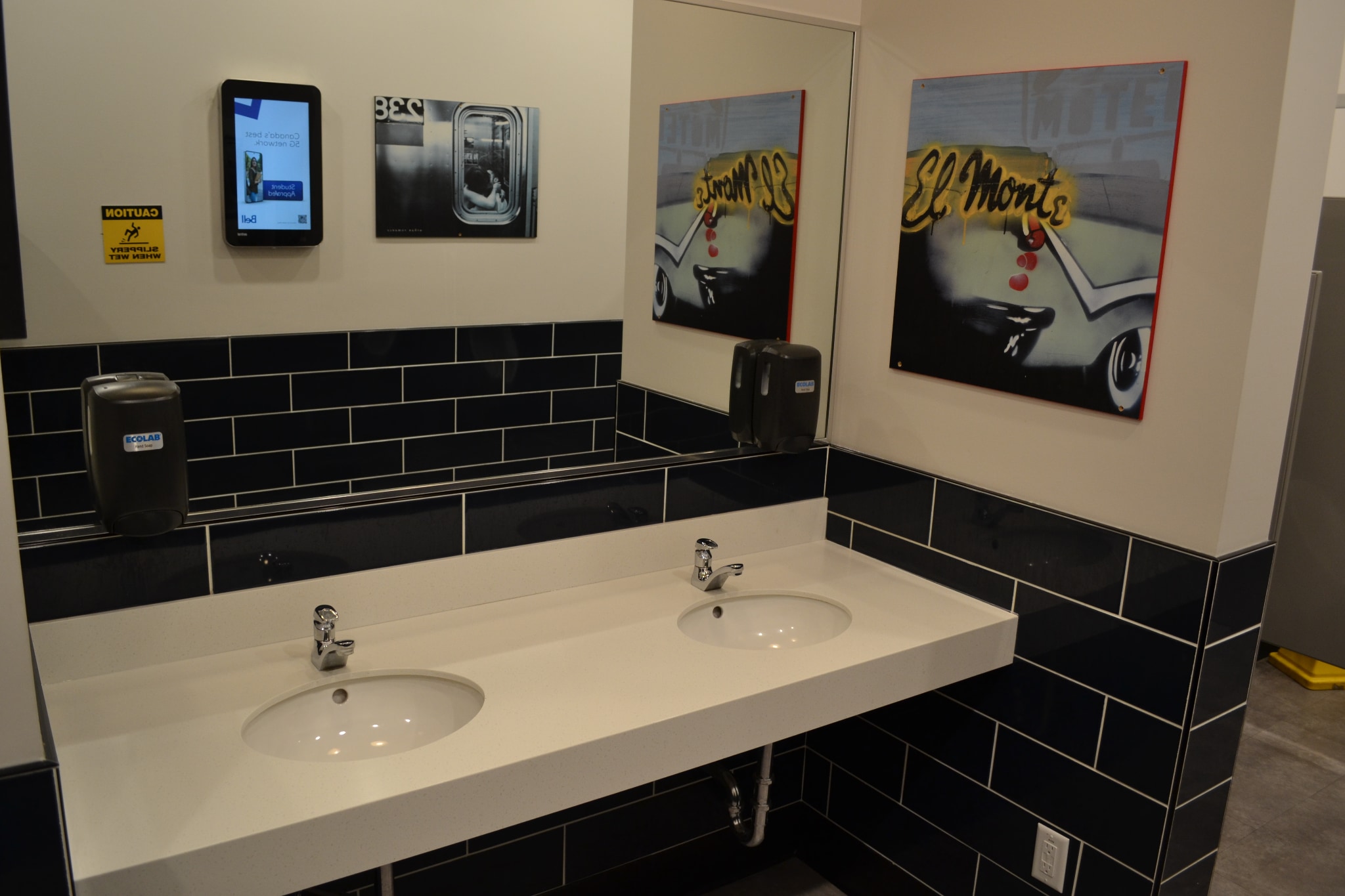 Red Robin – Willowbrook – Langley – Willow Spring